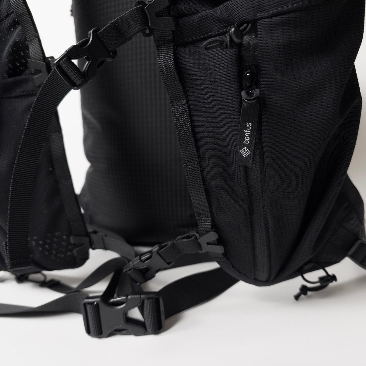 Fastus 23L（軽量・防水）【Bonfus】 – SANKAKU STAND
