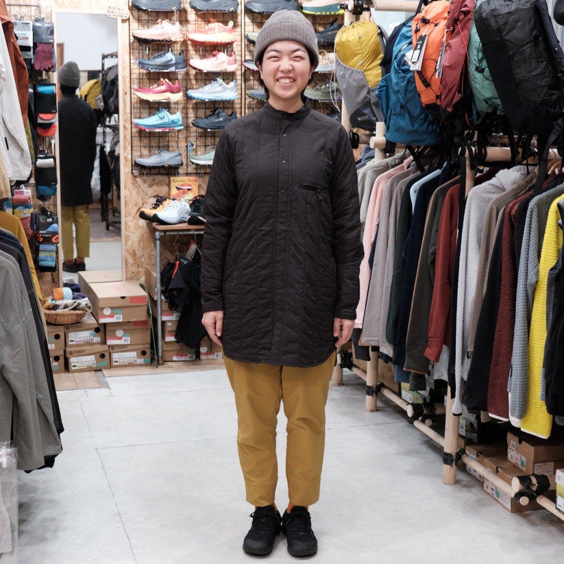 アクティブインサレーションのロングシャツ（中綿入り／お尻までしっかり暖かい）【AXESQUIN ELEMENTS】 – SANKAKU STAND