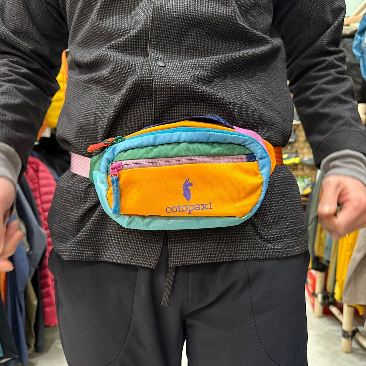 KAPAI 1.5L HIP PACK - DEL DÍA（世界にたった一つのバッグ）【cotopaxi】 – SANKAKU STAND
