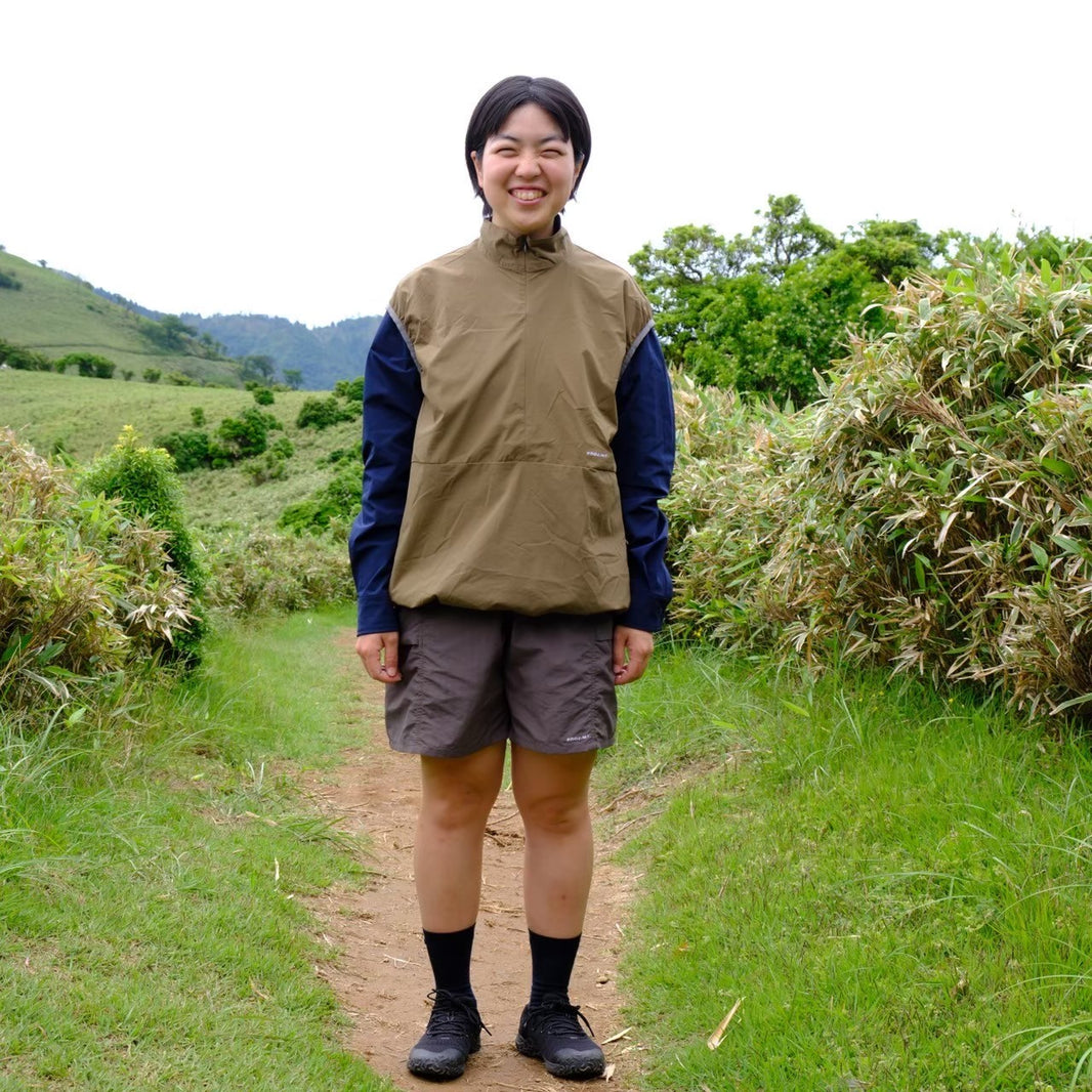 PROJ.MT. – SANKAKU STAND