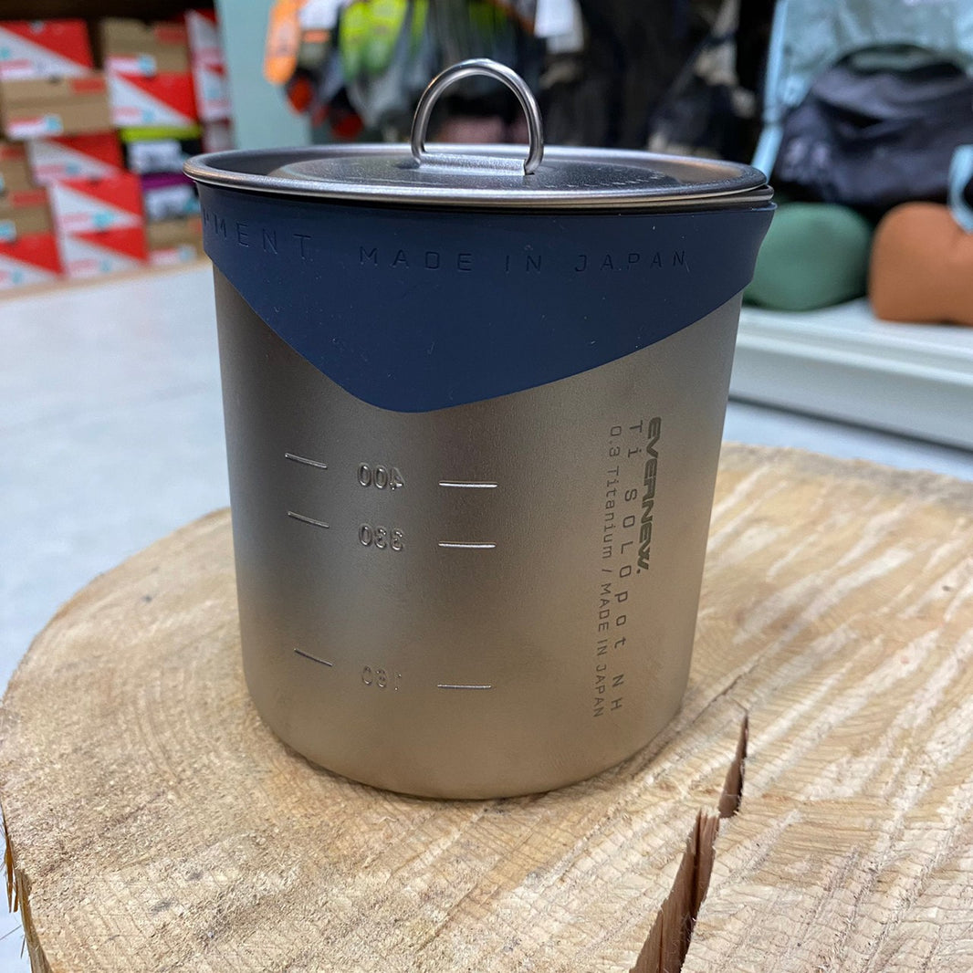 EVERNEW – SANKAKU STAND