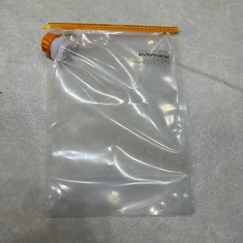 Water bag （口が大きく開く/注ぎやすい/洗いやすい/乾かしやすい/2L・3L）【EVERNEW】 – SANKAKU STAND